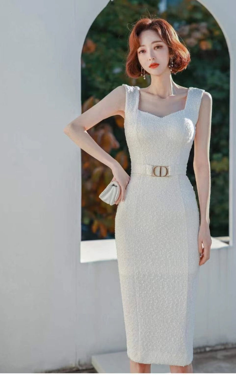Textured Gold Buckle Sweetheart Neck Midi Straight Dress – Slady Singapore